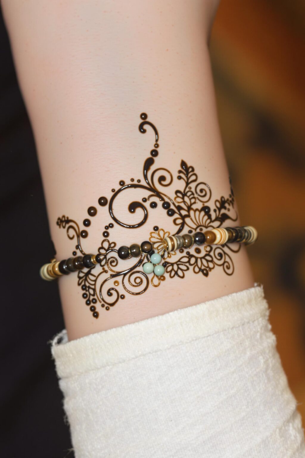 22 Simple Henna Designs For Women - InkForHer